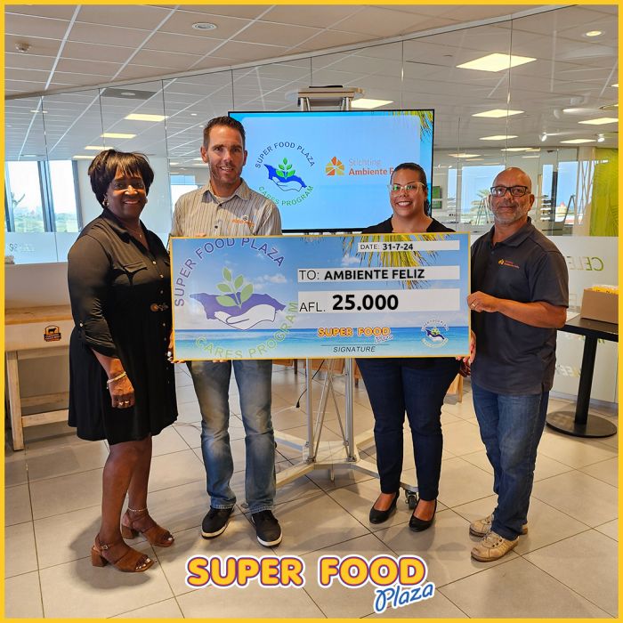 Super Food Plaza - Shopping center Aruba